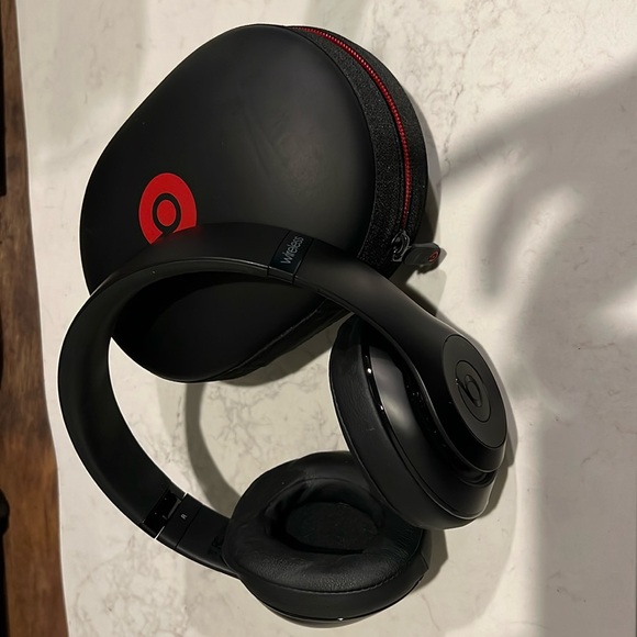 Beats by Dre | Headphones | Beats Studio Pro Headphones Matte Black ...